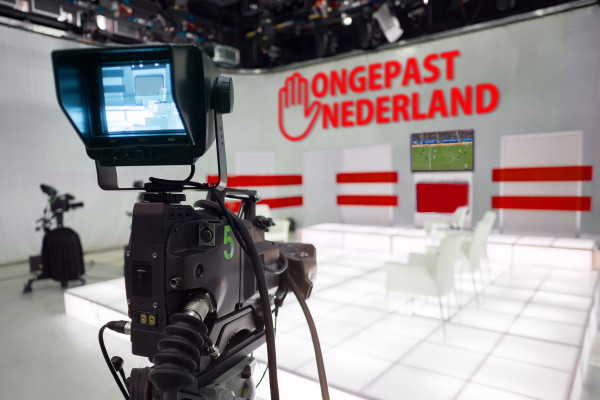 Presentatoren met grensoverschrijdend gedrag willen eigen omroep